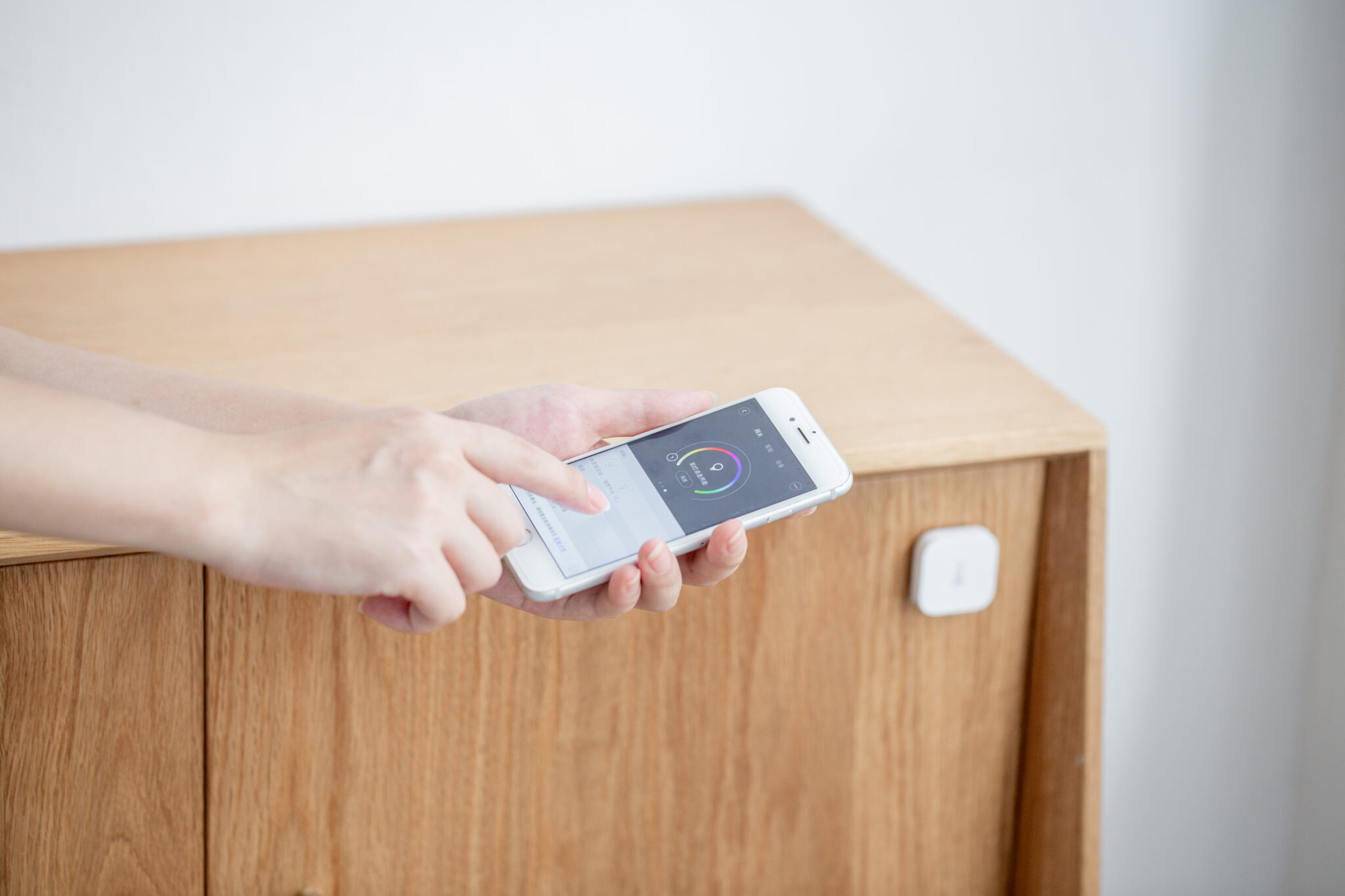 The Best Smart Temperature and Humidity Sensor for Home Automation - Aqara