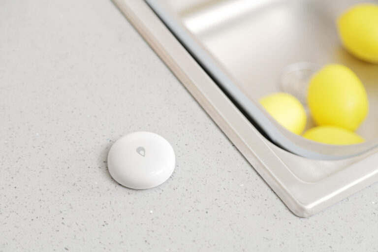 The Best Smart Water Leak Sensor - Aqara
